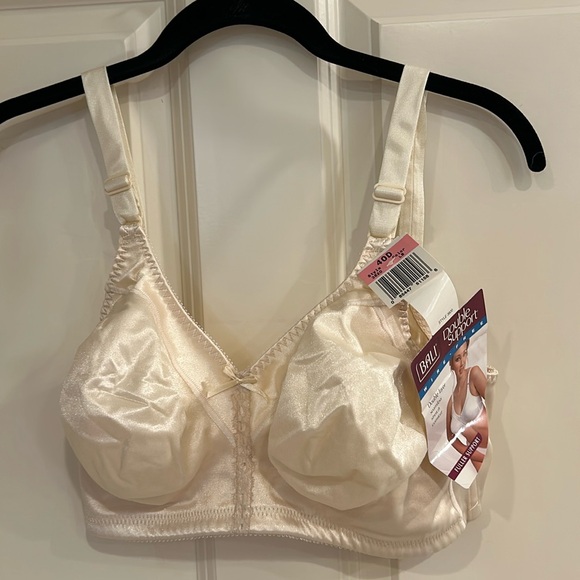 Bali | Intimates & Sleepwear | Nwt Bali Bra Cream Color Size 4d | Poshmark